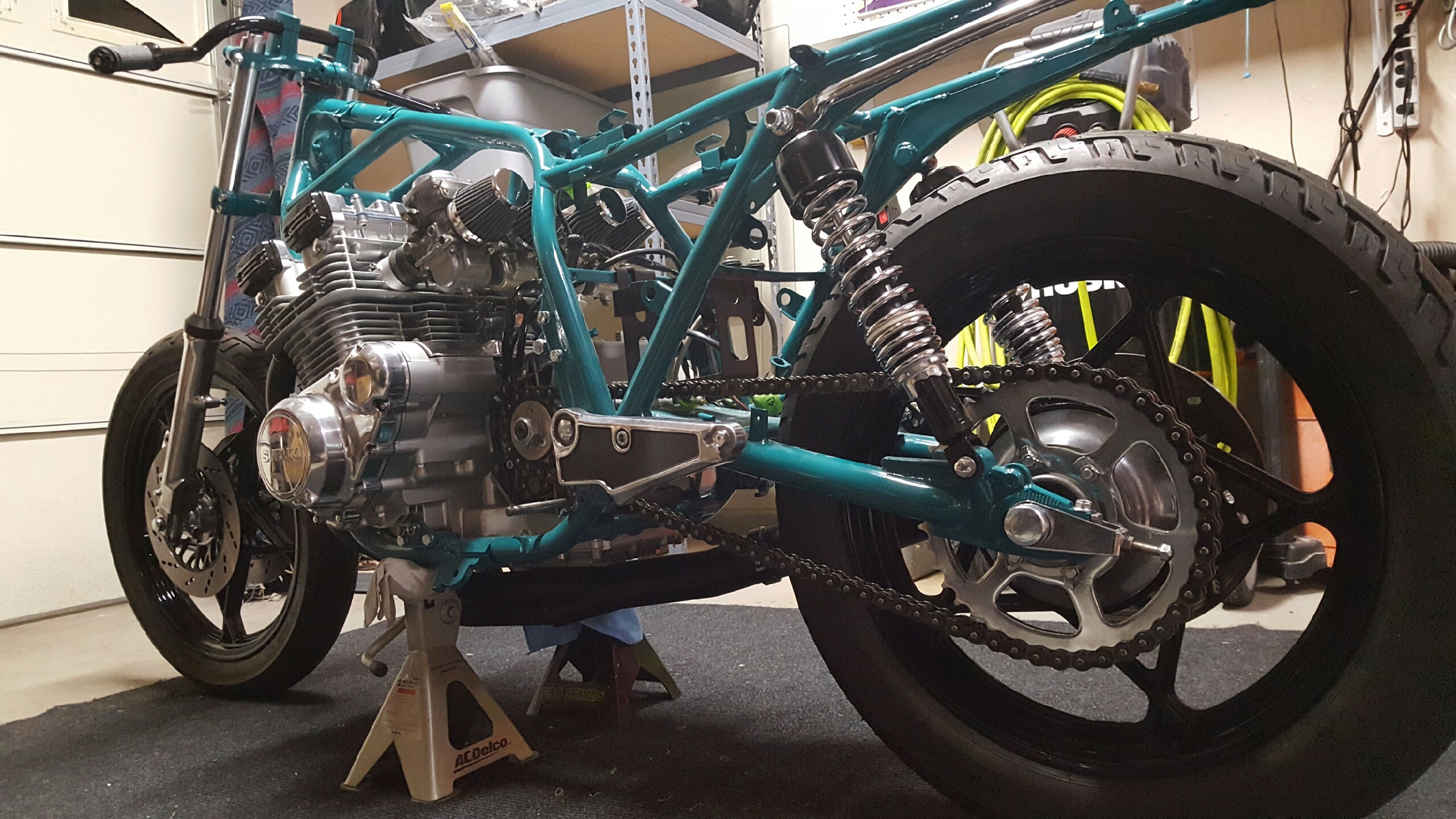 My vision of a 1982 Suzuki GS750e | DO THE TON